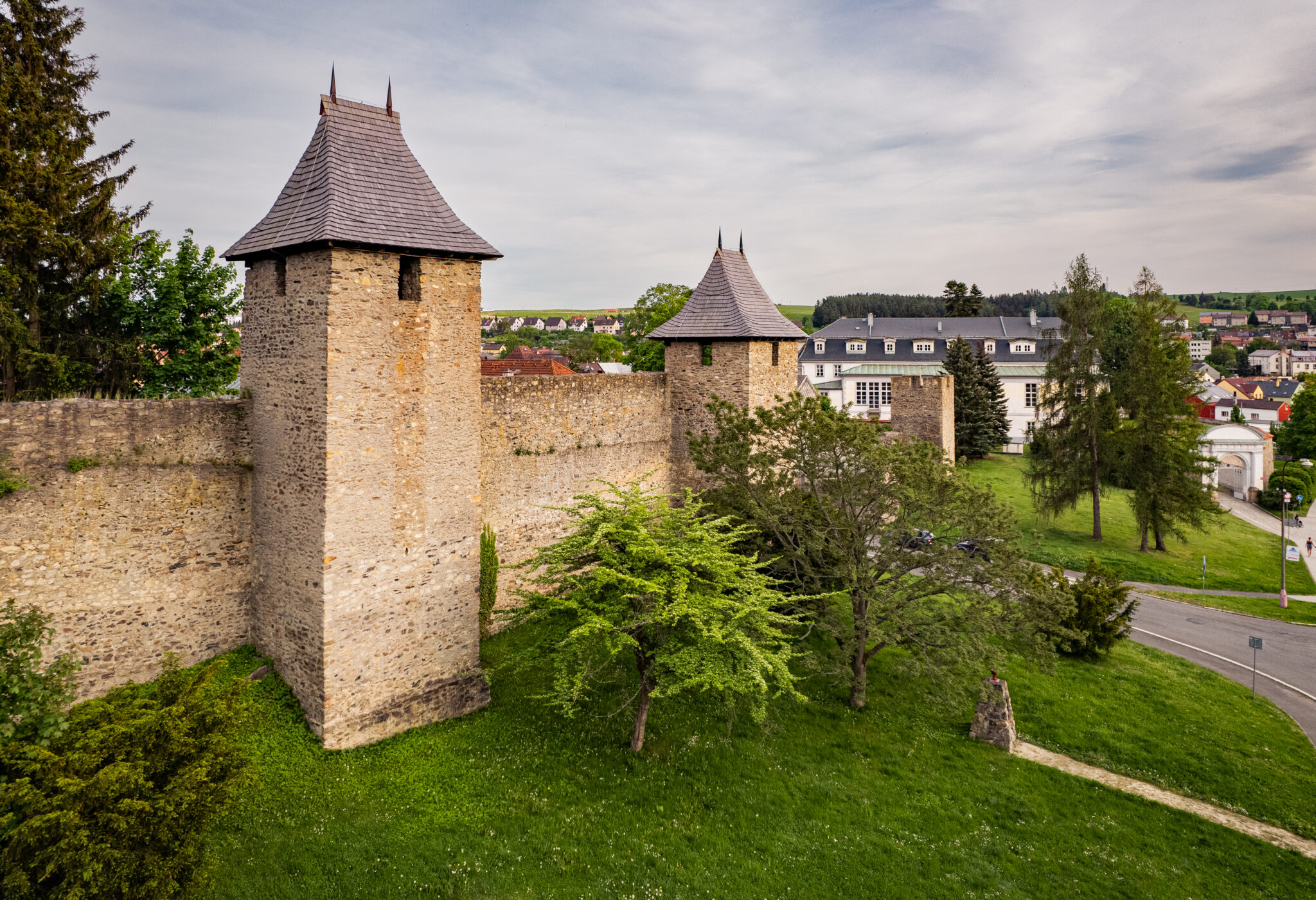 Městské hradby – Tachovský zámek